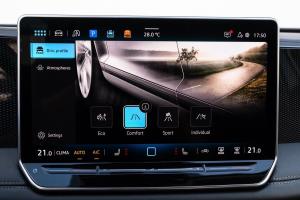 Volkswagen Tiguan 2024 Rīga, ar dzinēja tilpumu 1.50 L un nobraukumu 29 tūkst. km par 31500 €, foto 23 vietnē AUTOMOTO.COM.LV