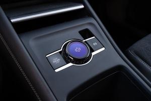 Volkswagen Tiguan 2024 Rīga, ar dzinēja tilpumu 1.50 L un nobraukumu 29 tūkst. km par 31500 €, foto 26 vietnē AUTOMOTO.COM.LV