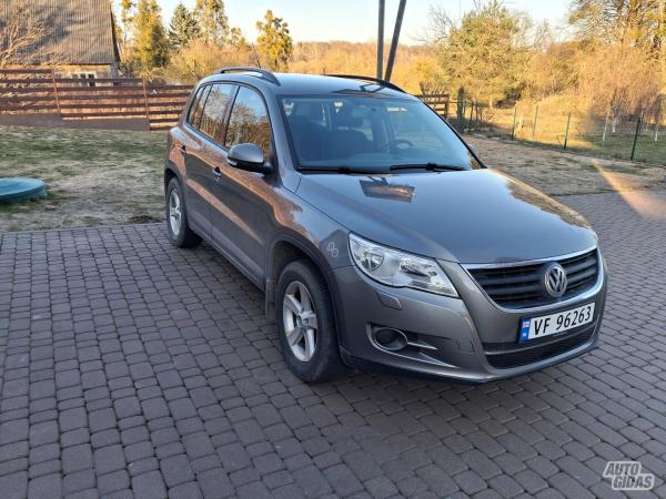 Volkswagen Tiguan 2008 Prienai, ar dzinēja tilpumu 2.00 L un nobraukumu 375 tūkst. km par 2800 €, foto 1 vietnē AUTOMOTO.COM.LV