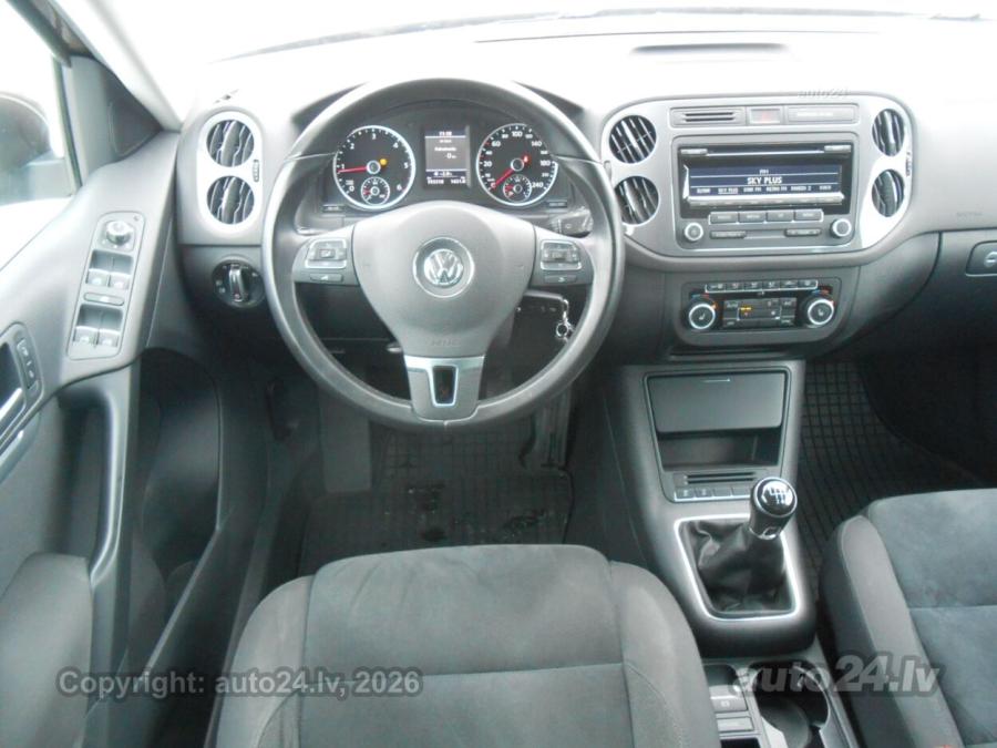 Volkswagen Tiguan 2012 in Viljandi, with an engine capacity of 2.00 L and mileage of 193 thousand km for 9490 €, photo 5 on AUTOMOTO.COM.LV