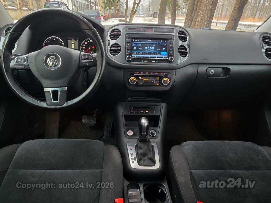 Volkswagen Tiguan 2014 in Tallinn, with an engine capacity of 2.00 L and mileage of 290 thousand km for 8490 €, photo 8 on AUTOMOTO.COM.LV