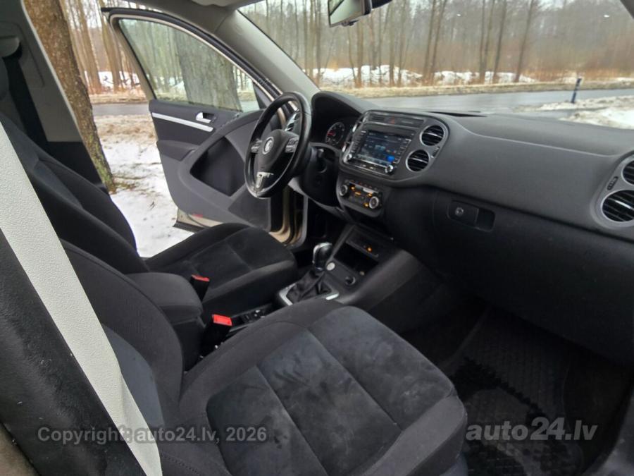 Volkswagen Tiguan 2014 in Tallinn, with an engine capacity of 2.00 L and mileage of 290 thousand km for 8490 €, photo 10 on AUTOMOTO.COM.LV