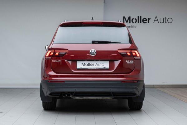 Volkswagen Tiguan 2017 Peetri vietnē Volkswagen Tiguan 2017 Peetri, ar dzinēja tilpumu 2.00 L un nobraukumu 168 tūkst. km par 16900 €, foto 7 vietnē AUTOMOTO.COM.LV