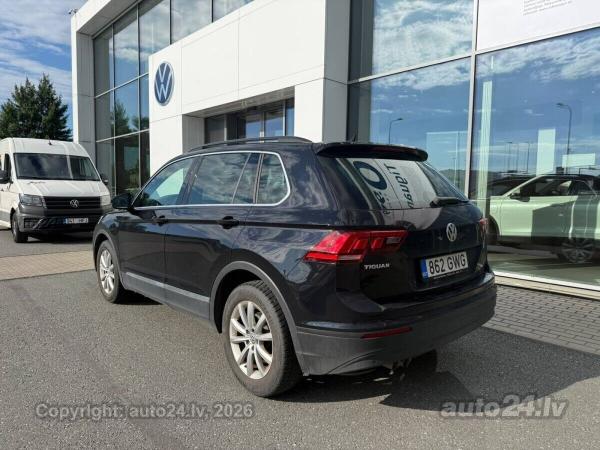 Volkswagen Tiguan 2018 in Tallinn, with an engine capacity of 2.00 L and mileage of 127 thousand km for 18150 €, photo 4 on AUTOMOTO.COM.LV