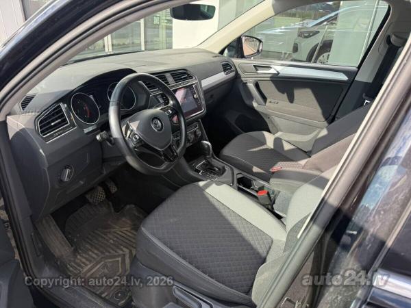 Volkswagen Tiguan 2018 in Tallinn, with an engine capacity of 2.00 L and mileage of 127 thousand km for 18150 €, photo 6 on AUTOMOTO.COM.LV