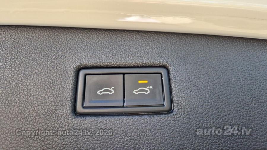 Volkswagen Tiguan 2018 in Tallinn, with an engine capacity of 2.00 L and mileage of 83 thousand km for 18881 €, photo 11 on AUTOMOTO.COM.LV