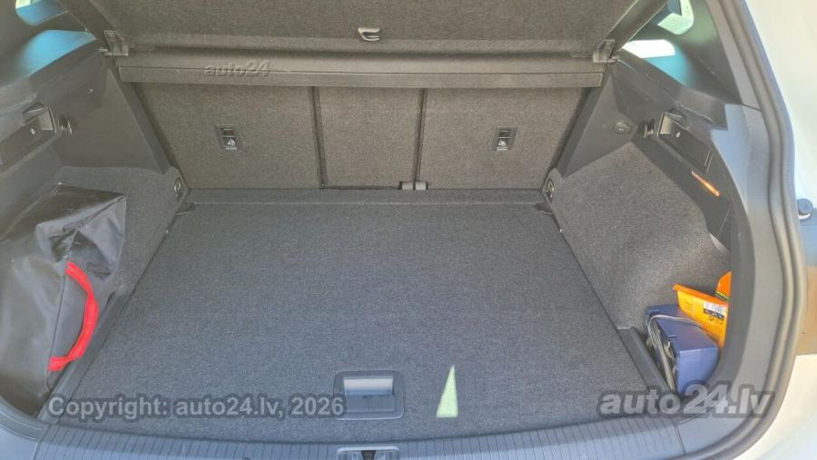 Volkswagen Tiguan 2018 in Tallinn, with an engine capacity of 2.00 L and mileage of 83 thousand km for 18881 €, photo 12 on AUTOMOTO.COM.LV