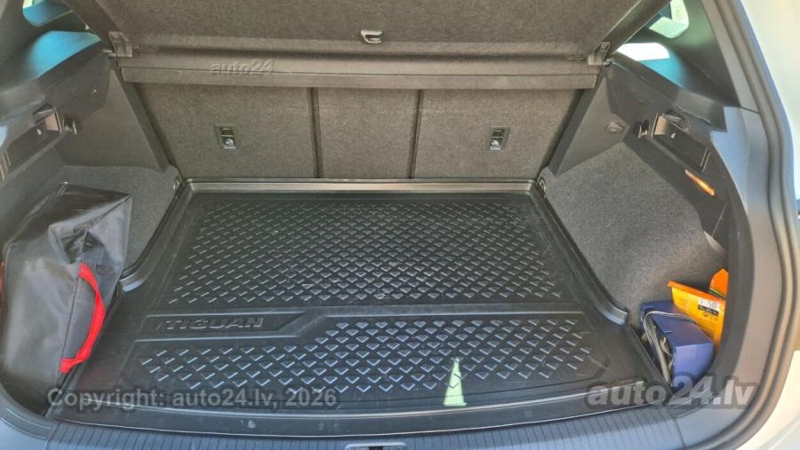 Volkswagen Tiguan 2018 in Tallinn, with an engine capacity of 2.00 L and mileage of 83 thousand km for 18881 €, photo 13 on AUTOMOTO.COM.LV