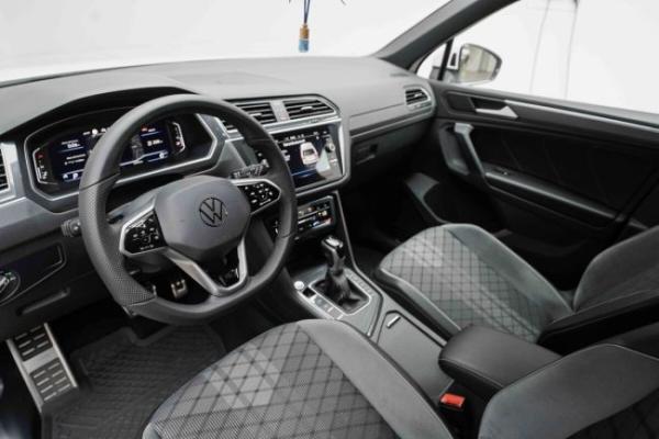 Volkswagen Tiguan 2021 in Peetri, with an engine capacity of 1.50 L and mileage of 63 thousand km for 25900 €, photo 11 on AUTOMOTO.COM.LV