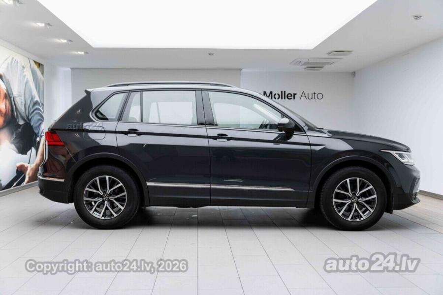 Volkswagen Tiguan 2021 in Tallinn, with an engine capacity of 2.00 L and mileage of 99 thousand km for 26900 €, photo 5 on AUTOMOTO.COM.LV