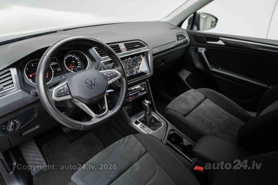 Volkswagen Tiguan 2021 in Tallinn, with an engine capacity of 2.00 L and mileage of 99 thousand km for 26900 €, photo 11 on AUTOMOTO.COM.LV