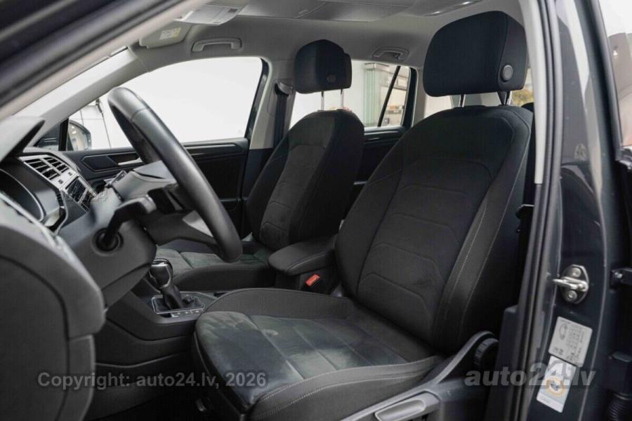 Volkswagen Tiguan 2021 in Tallinn, with an engine capacity of 2.00 L and mileage of 99 thousand km for 26900 €, photo 13 on AUTOMOTO.COM.LV