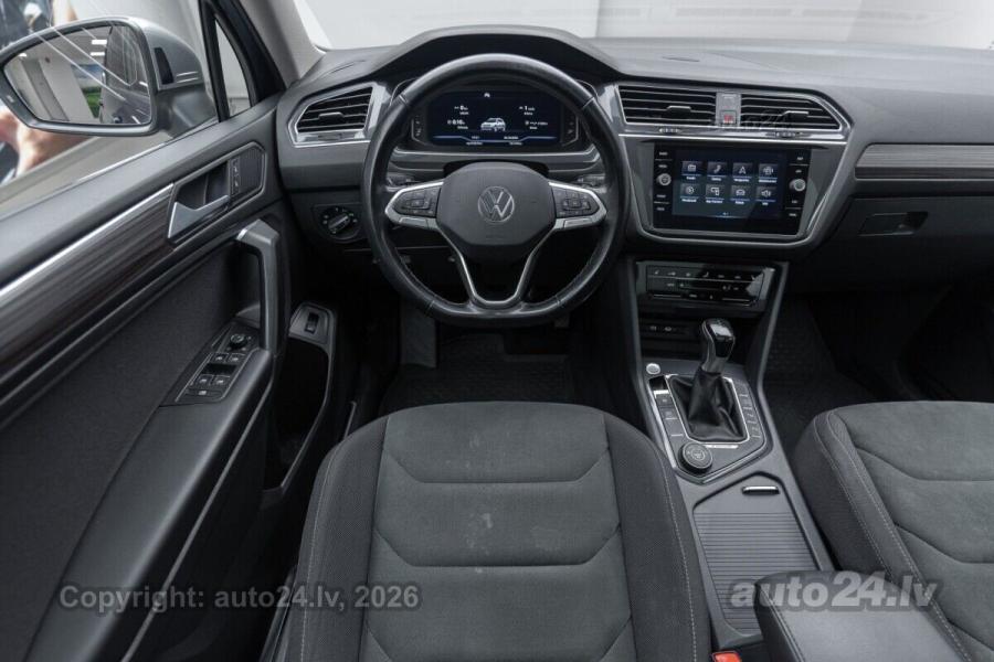 Volkswagen Tiguan 2022 in Tallinn, with an engine capacity of 2.00 L and mileage of 132 thousand km for 29400 €, photo 12 on AUTOMOTO.COM.LV