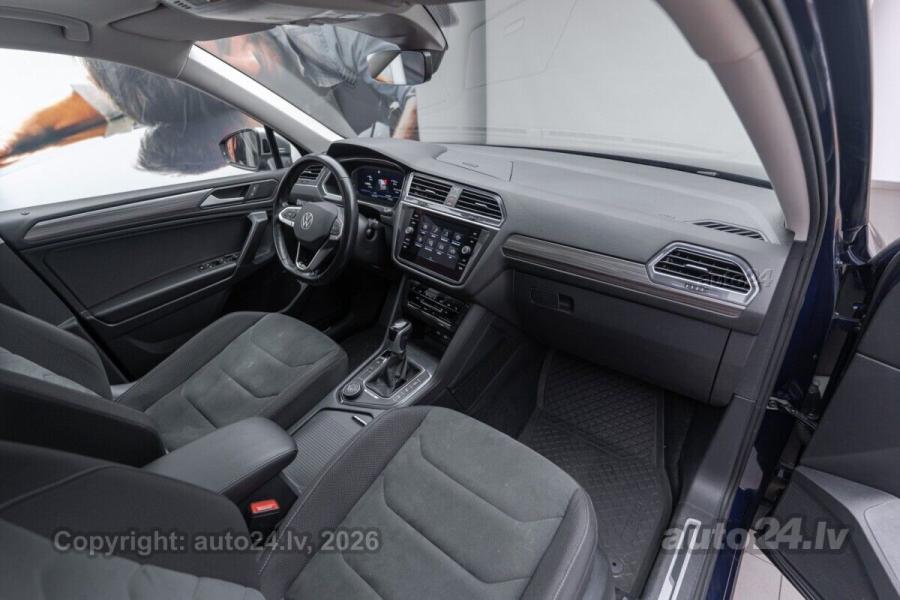 Volkswagen Tiguan 2022 in Tallinn, with an engine capacity of 2.00 L and mileage of 132 thousand km for 29400 €, photo 15 on AUTOMOTO.COM.LV