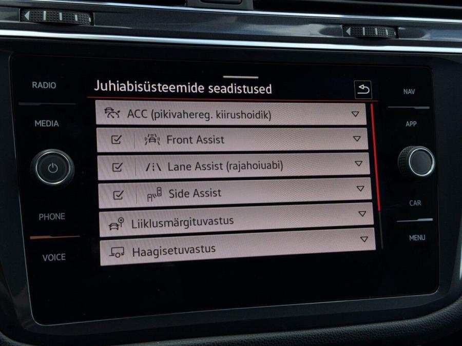 Volkswagen Tiguan 2022 Pērnava, ar dzinēja tilpumu 2.00 L un nobraukumu 80 tūkst. km par 37900 €, foto 17 vietnē AUTOMOTO.COM.LV
