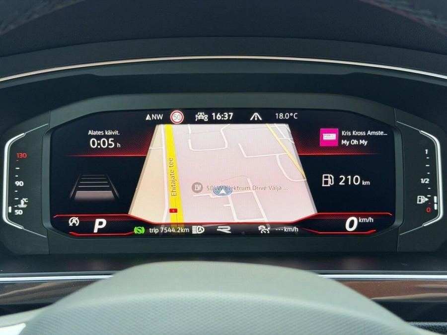 Volkswagen Tiguan 2022 Pērnava, ar dzinēja tilpumu 2.00 L un nobraukumu 80 tūkst. km par 37900 €, foto 20 vietnē AUTOMOTO.COM.LV