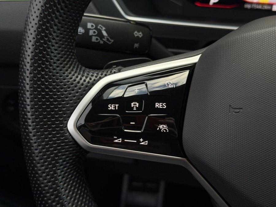 Volkswagen Tiguan 2022 Pērnava, ar dzinēja tilpumu 2.00 L un nobraukumu 80 tūkst. km par 37900 €, foto 22 vietnē AUTOMOTO.COM.LV