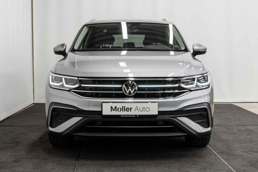 Volkswagen Tiguan 2022 in Tallinn, with an engine capacity of 1.50 L and mileage of 76 thousand km for 25900 €, photo 3 on AUTOMOTO.COM.LV