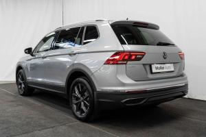 Volkswagen Tiguan 2022 in Tallinn, with an engine capacity of 1.50 L and mileage of 76 thousand km for 25900 €, photo 4 on AUTOMOTO.COM.LV