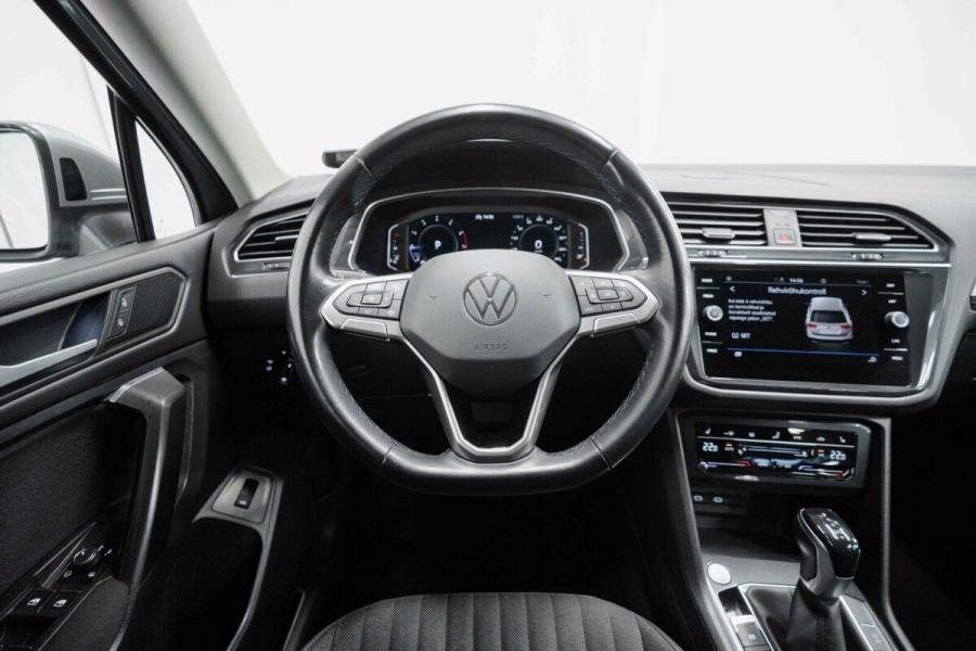 Volkswagen Tiguan 2022 in Tallinn, with an engine capacity of 1.50 L and mileage of 76 thousand km for 25900 €, photo 11 on AUTOMOTO.COM.LV