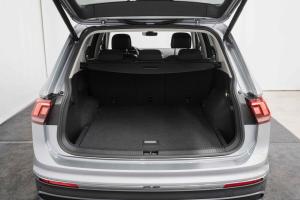 Volkswagen Tiguan 2022 in Tallinn, with an engine capacity of 1.50 L and mileage of 76 thousand km for 25900 €, photo 16 on AUTOMOTO.COM.LV