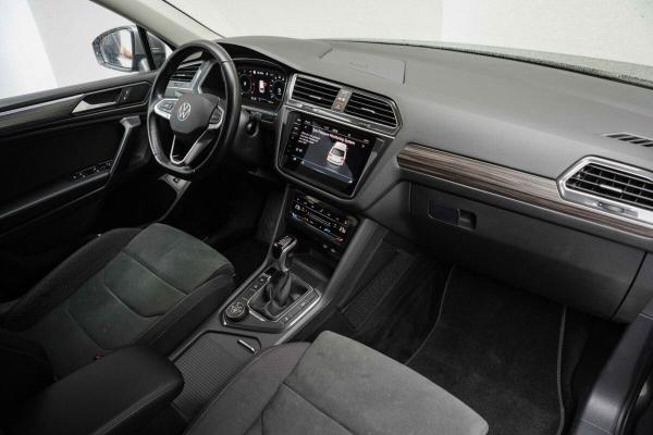 Volkswagen Tiguan 2023 in Peetri, with an engine capacity of 2.00 L and mileage of 132 thousand km for 33800 €, photo 10 on AUTOMOTO.COM.LV
