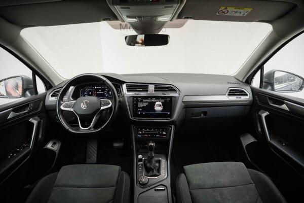 Volkswagen Tiguan 2023 in Peetri, with an engine capacity of 2.00 L and mileage of 132 thousand km for 33800 €, photo 11 on AUTOMOTO.COM.LV