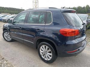 Violet Volkswagen Tiguan 2013 in Vilnius, with an engine capacity of 1.97 L and mileage of 199 thousand km for 9300 €, photo 6 on AUTOMOTO.COM.LV