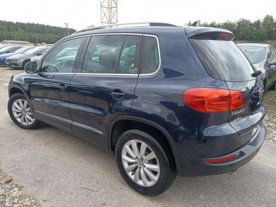 Violet Volkswagen Tiguan 2013 in Vilnius, with an engine capacity of 1.97 L and mileage of 199 thousand km for 9300 €, photo 6 on AUTOMOTO.COM.LV
