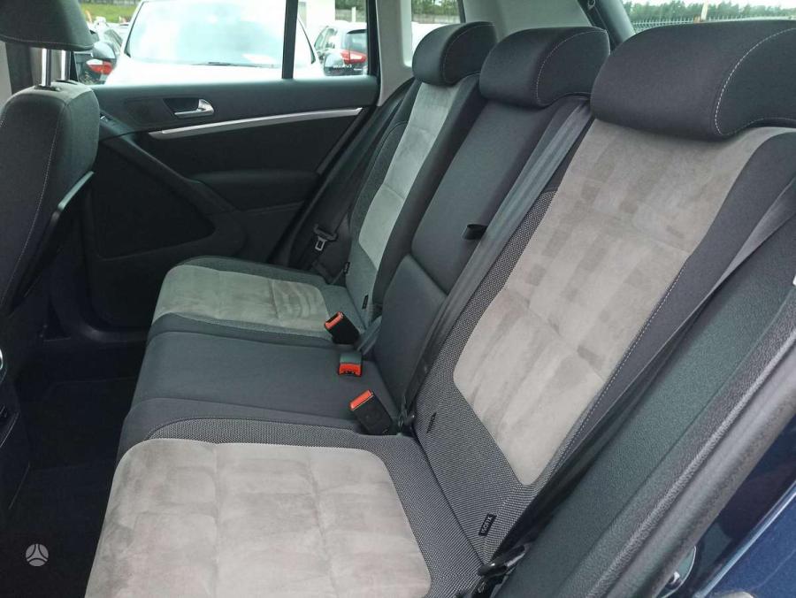 Violet Volkswagen Tiguan 2013 in Vilnius, with an engine capacity of 1.97 L and mileage of 199 thousand km for 9300 €, photo 13 on AUTOMOTO.COM.LV