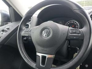Violet Volkswagen Tiguan 2013 in Vilnius, with an engine capacity of 1.97 L and mileage of 199 thousand km for 9300 €, photo 15 on AUTOMOTO.COM.LV