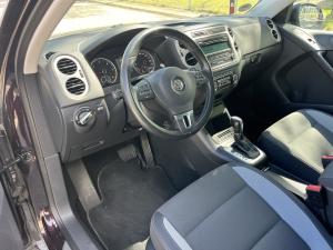 Violets Volkswagen Tiguan 2013 Marijampole, ar dzinēja tilpumu 2.00 L un nobraukumu 199 tūkst. km par 9750 €, foto 9 vietnē AUTOMOTO.COM.LV