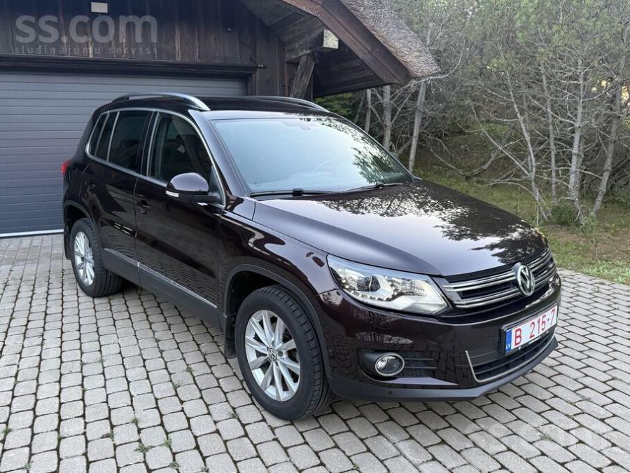 Violets Volkswagen Tiguan 2013 Rīga, ar dzinēja tilpumu 2.00 L un nobraukumu 49 tūkst. km par 11500 €, foto 1 vietnē AUTOMOTO.COM.LV