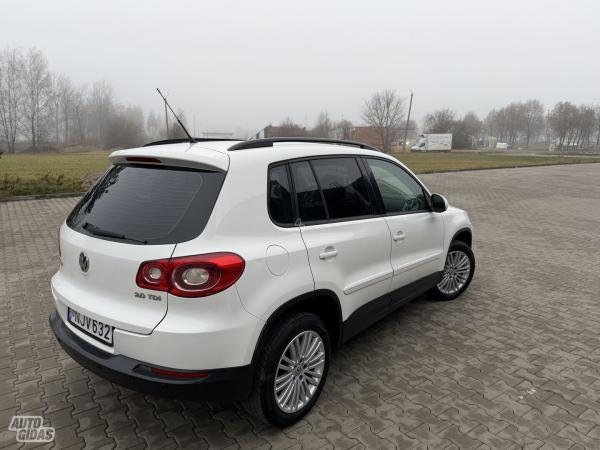 Balts Volkswagen Tiguan 2008 Kauņa, ar dzinēja tilpumu 2.00 L un nobraukumu 240 tūkst. km par 5790 €, foto 4 vietnē AUTOMOTO.COM.LV