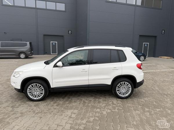 Balts Volkswagen Tiguan 2008 Kauņa, ar dzinēja tilpumu 2.00 L un nobraukumu 240 tūkst. km par 5790 €, foto 5 vietnē AUTOMOTO.COM.LV