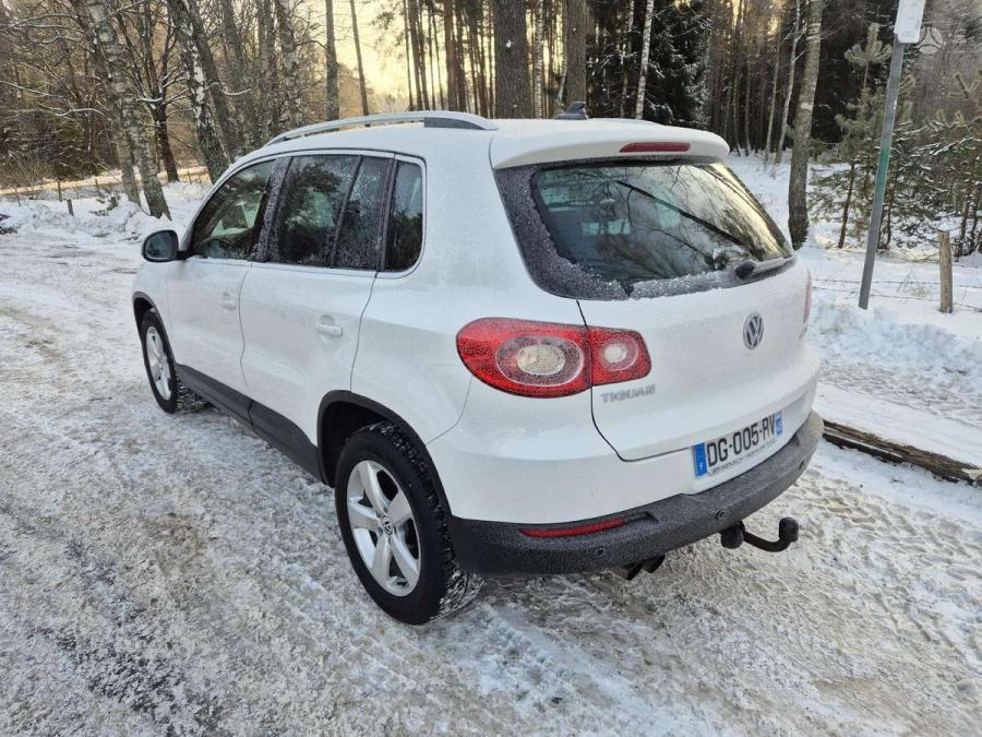 Balts Volkswagen Tiguan 2008 Tauragė, ar dzinēja tilpumu 1.97 L un nobraukumu 280 tūkst. km par 5950 €, foto 5 vietnē AUTOMOTO.COM.LV