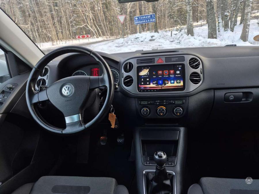 Balts Volkswagen Tiguan 2008 Tauragė, ar dzinēja tilpumu 1.97 L un nobraukumu 280 tūkst. km par 5950 €, foto 7 vietnē AUTOMOTO.COM.LV