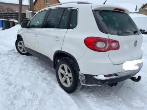 Balts Volkswagen Tiguan 2008 Šauļi, ar dzinēja tilpumu 2.00 L un nobraukumu 350 tūkst. km par 3400 €, foto 4 vietnē AUTOMOTO.COM.LV