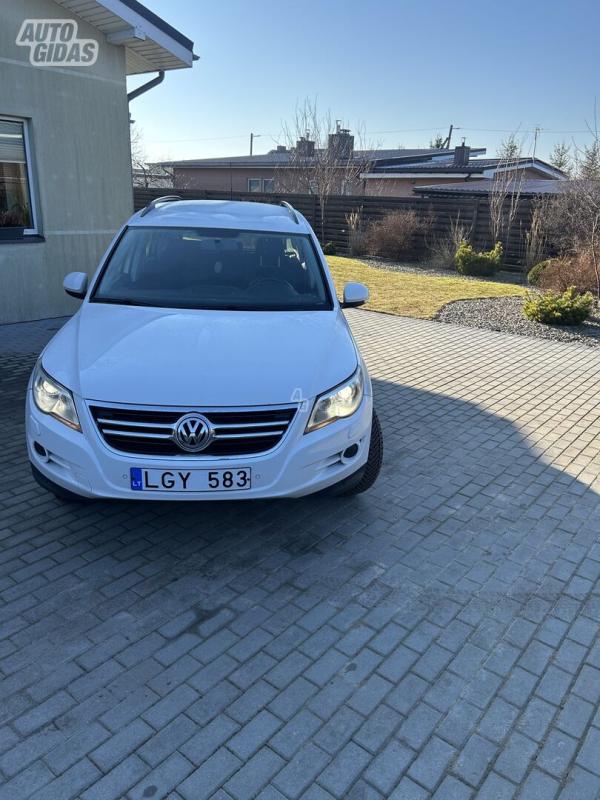 White Volkswagen Tiguan 2008 in Klaipeda, with an engine capacity of 2.00 L and mileage of 347 thousand km for 5300 €, photo 5 on AUTOMOTO.COM.LV