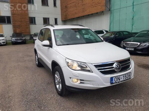 Balts Volkswagen Tiguan 2008 Daugavpils, ar dzinēja tilpumu 2.00 L un nobraukumu 0 tūkst. km par 5750 €, foto 3 vietnē AUTOMOTO.COM.LV