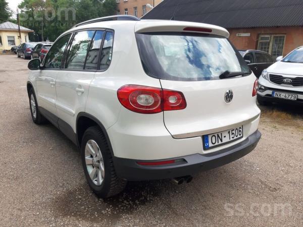 Balts Volkswagen Tiguan 2008 Daugavpils, ar dzinēja tilpumu 2.00 L un nobraukumu 0 tūkst. km par 5750 €, foto 8 vietnē AUTOMOTO.COM.LV