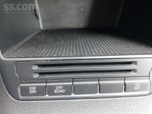 White Volkswagen Tiguan 2008 in Daugavpils, with an engine capacity of 2.00 L and mileage of 0 thousand km for 5750 €, photo 21 on AUTOMOTO.COM.LV