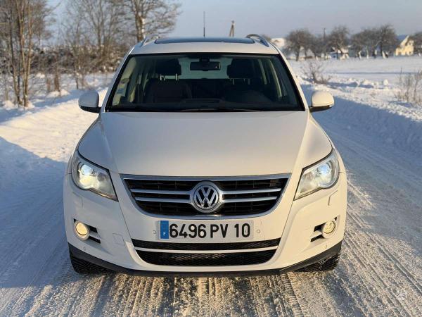 Balts Volkswagen Tiguan 2009 Viļņa, ar dzinēja tilpumu 1.97 L un nobraukumu 231 tūkst. km par 5999 €, foto 10 vietnē AUTOMOTO.COM.LV