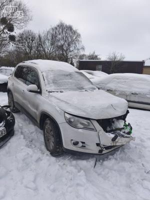 Balts Volkswagen Tiguan 2009 Kauņa, ar dzinēja tilpumu 2.00 L un nobraukumu 283 tūkst. km par 2750 €, foto  vietnē AUTOMOTO.COM.LV