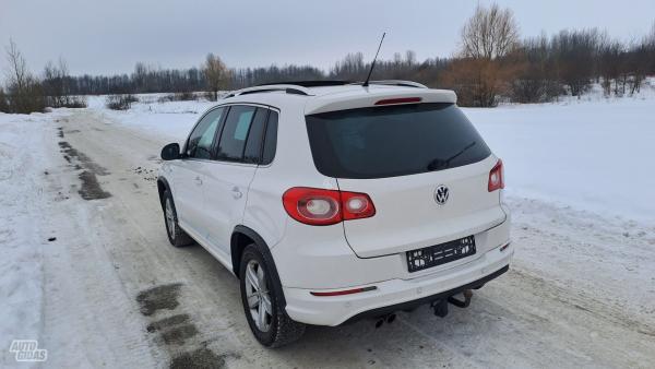 Balts Volkswagen Tiguan 2009 Viļņa, ar dzinēja tilpumu 2.00 L un nobraukumu 289 tūkst. km par 5650 €, foto 6 vietnē AUTOMOTO.COM.LV