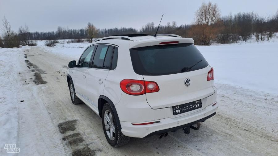 Balts Volkswagen Tiguan 2009 Viļņa, ar dzinēja tilpumu 2.00 L un nobraukumu 289 tūkst. km par 5650 €, foto 6 vietnē AUTOMOTO.COM.LV