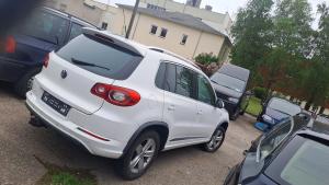 Balts Volkswagen Tiguan 2009 Viļņa, ar dzinēja tilpumu 2.00 L un nobraukumu 235 tūkst. km par 4999 €, foto 6 vietnē AUTOMOTO.COM.LV