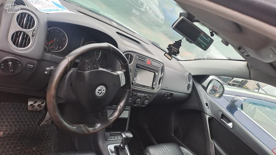Balts Volkswagen Tiguan 2009 Viļņa, ar dzinēja tilpumu 2.00 L un nobraukumu 235 tūkst. km par 4999 €, foto 10 vietnē AUTOMOTO.COM.LV