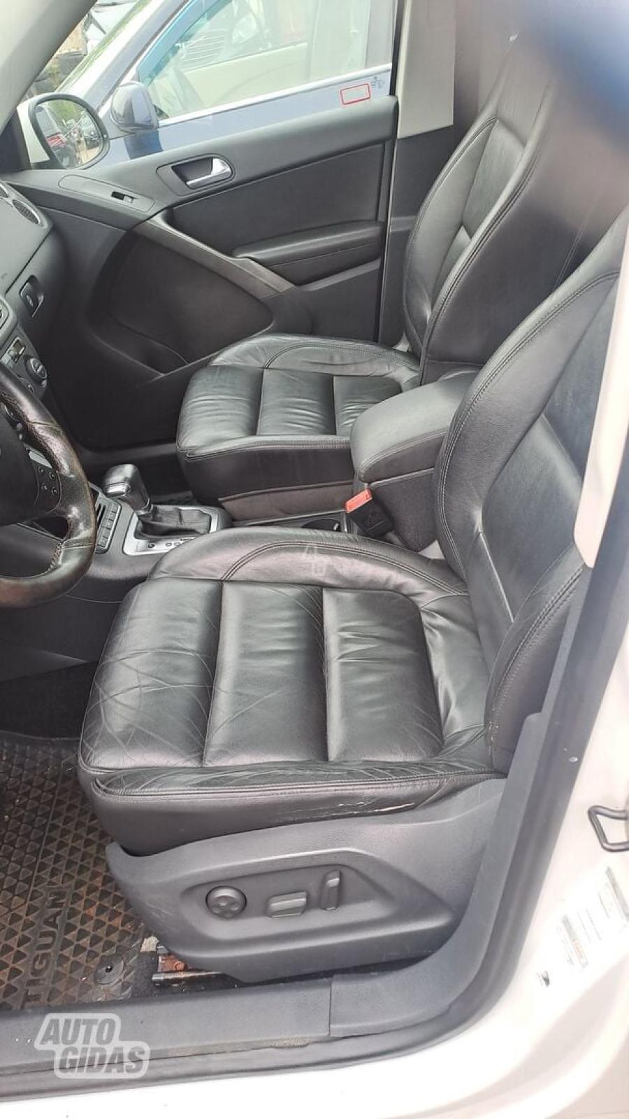 Balts Volkswagen Tiguan 2009 Viļņa, ar dzinēja tilpumu 2.00 L un nobraukumu 235 tūkst. km par 4999 €, foto 13 vietnē AUTOMOTO.COM.LV