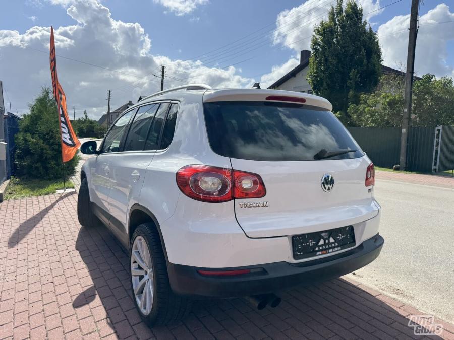 White Volkswagen Tiguan 2009 in Kaunas, with an engine capacity of 1.40 L and mileage of 253 thousand km for 3499 €, photo 5 on AUTOMOTO.COM.LV